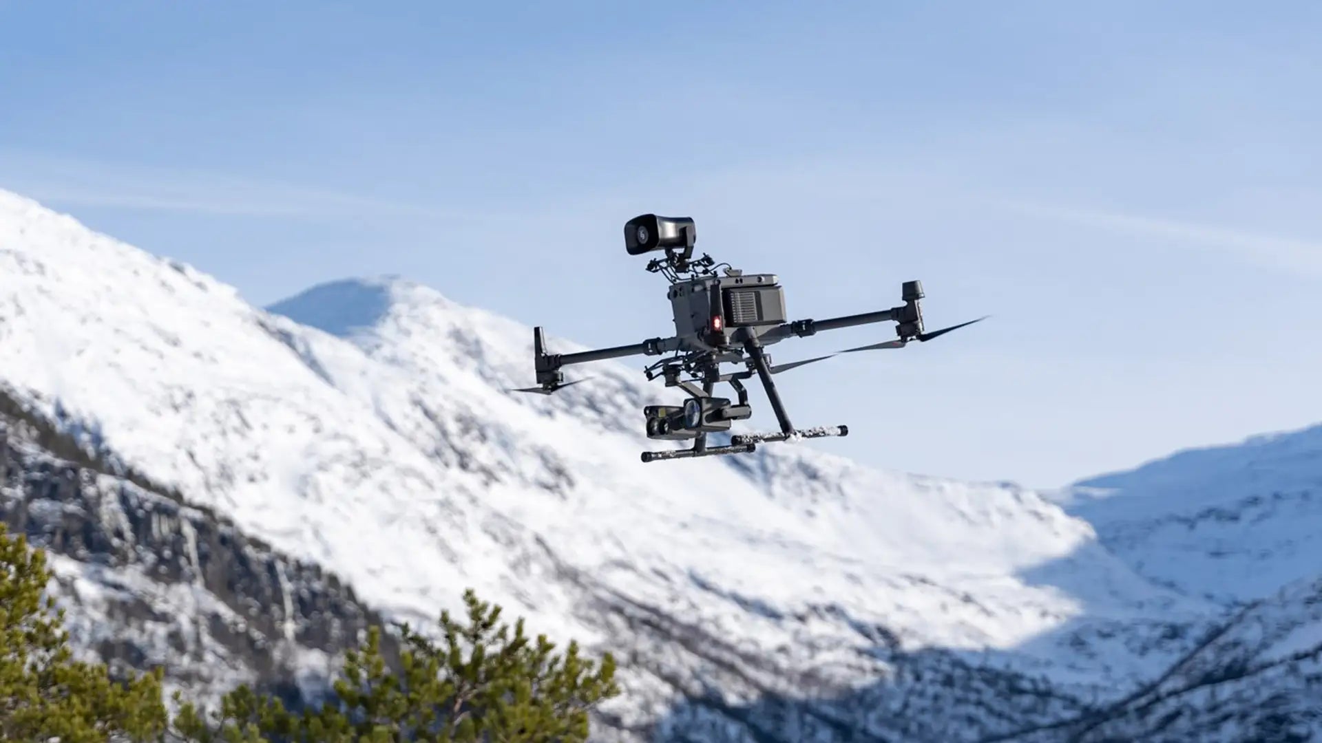 Guide For Picking Long Range Drones [Examples & Features Included ...